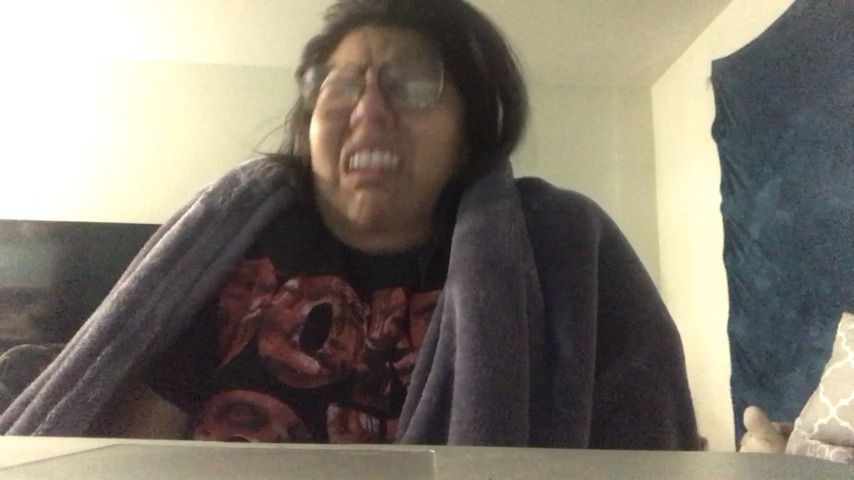 Toiletdiaries Freezing Cold Sneeze Fest Manyvids
