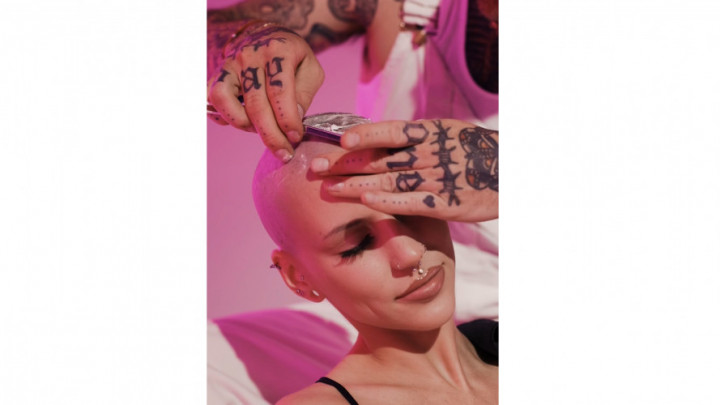 Thrillxkitten First Cut Throat Head Brow Shave Manyvids
