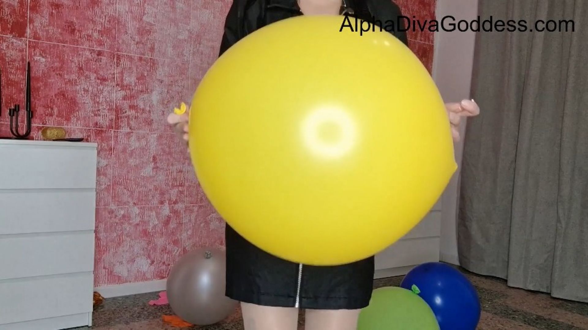 Moneygoddesss Baloons Compilation Manyvids