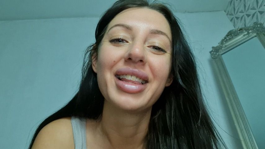 Tattooed Temptress Cum For Giantess Kisses Manyvids