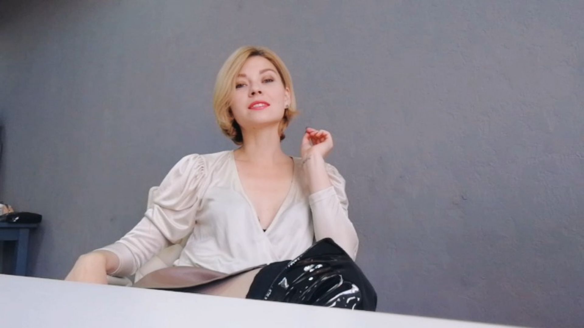 Russian Seductress Blackmail Fantasy Contract Explanation Manyvids