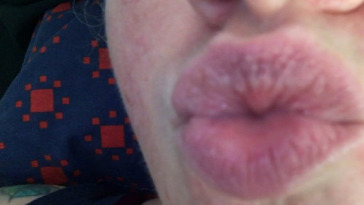 Greeneyedfreakymom Lick My Lips With Me Manyvids