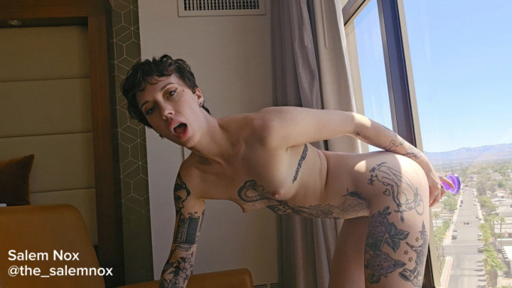 The Salemnox Hotel Exhibitionist Slut Cums For Everyone To See Manyvids