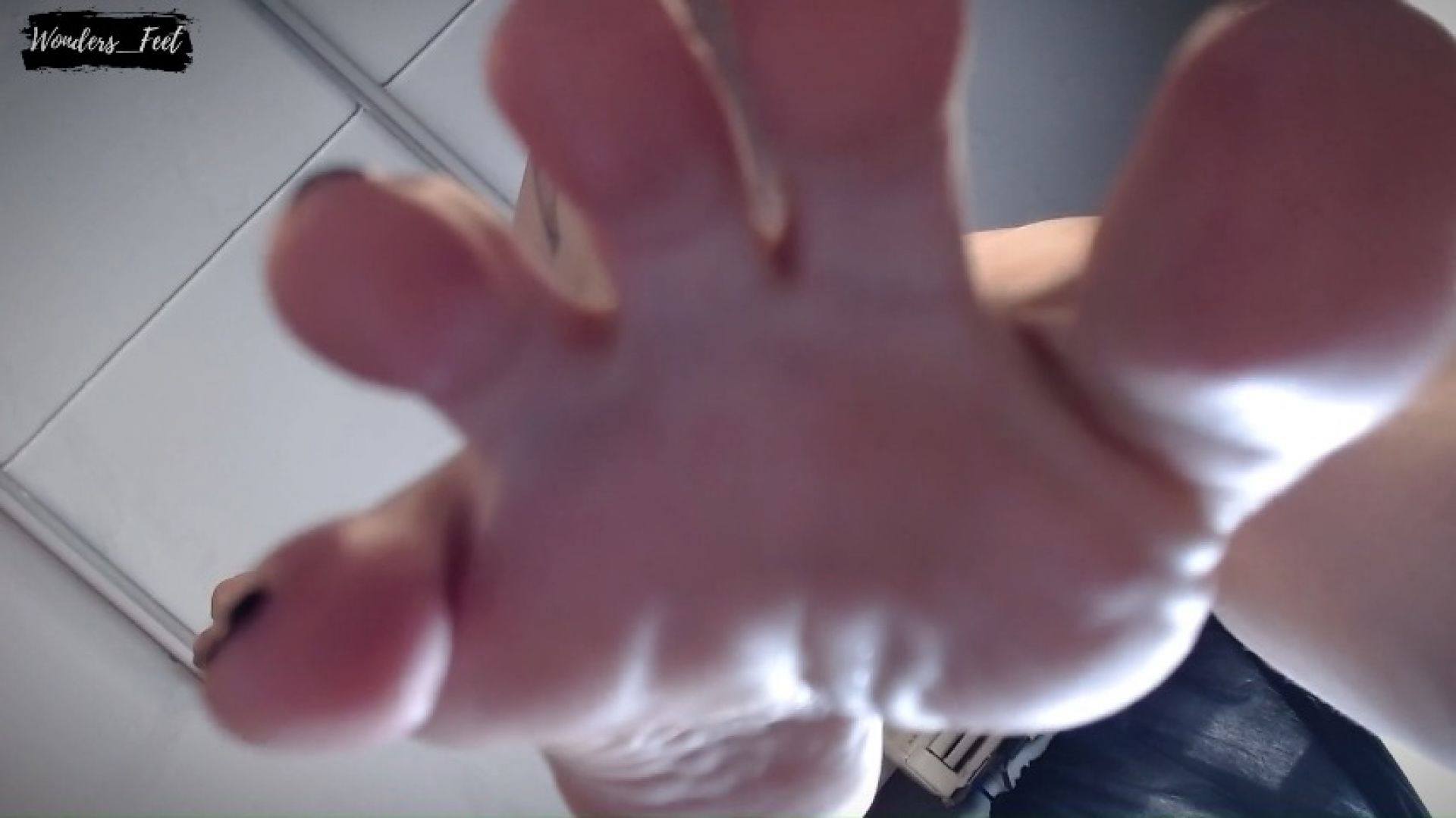Wonders Feet Face Stomping Manyvids