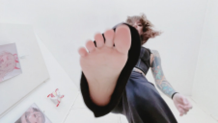 Ayaka Doll Giantess Barefoot Stomp Pov Manyvids