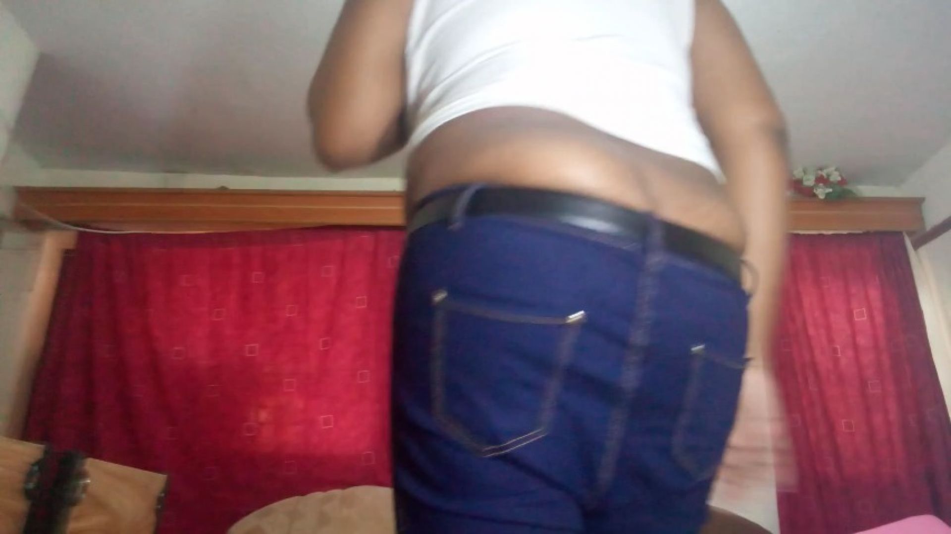 Queenafro Custom Ebony Buttcrack Show In Housework Farts And Burping