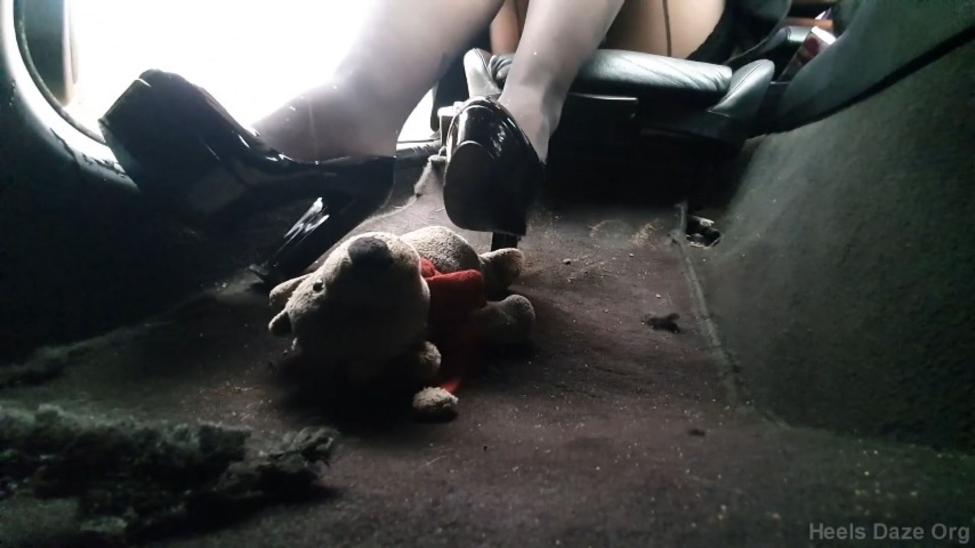 Heelsdazeorg Candid Plushie Trample In Bmw E46 Platform Heels Manyvids