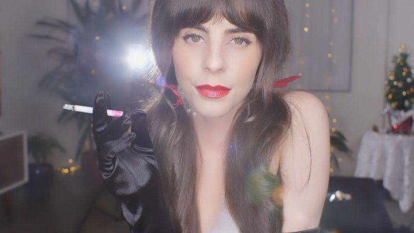 Dani Lynn Smoking Vs120s In Black Gloves Manyvids