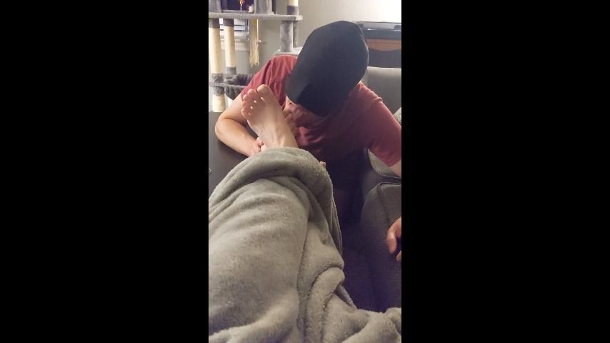 Veronicaprettyfeet Foot Slave Foot Worship Toe Sucking Manyvids