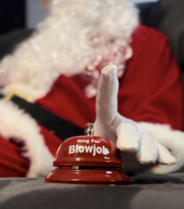 Kaynatrix Sucking Off Santa Manyvids