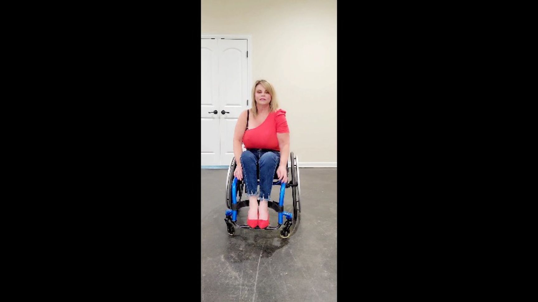 Juicywheels Rolling In Heels Manyvids