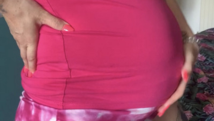 Miss Poison Ivy Pregnant Belly Rubbing Update Manyvids