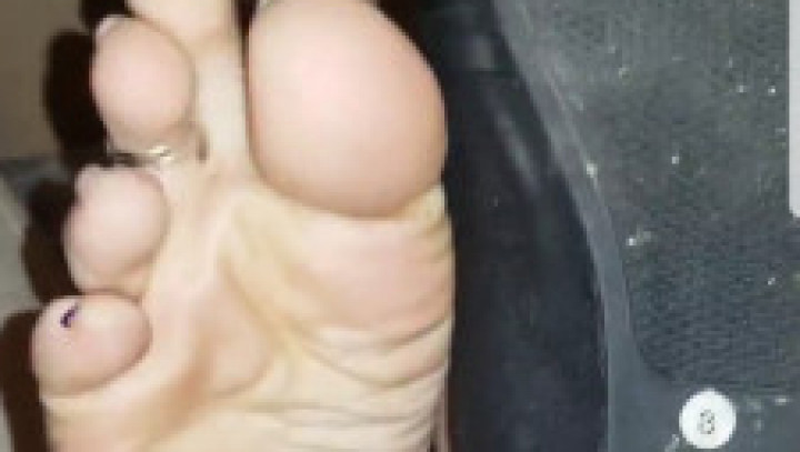 Caylasolez Smelly Flats And Sweaty Sole Exploring Manyvids