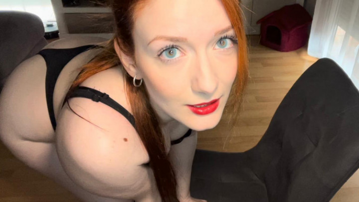Evelyn Jade Modeling Heels For You Manyvids