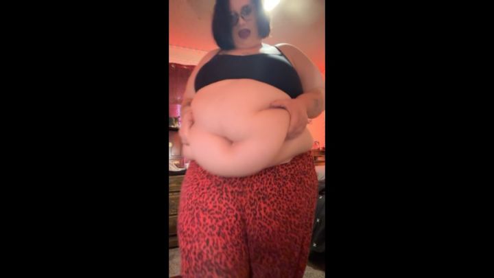 Mandisinns Stepmoms Hanging Belly Manyvids