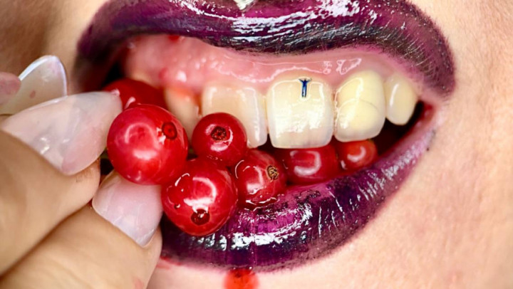 Goddess Gwendolyn The Giantess Eats Berries Trying Not To Disturb The