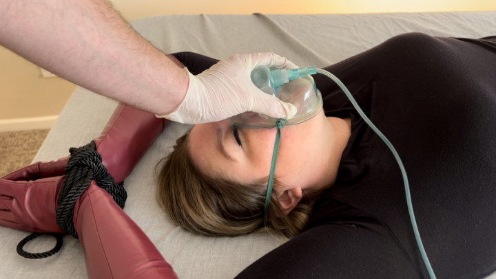 Drloren Oxygen Mask Bondage Manyvids