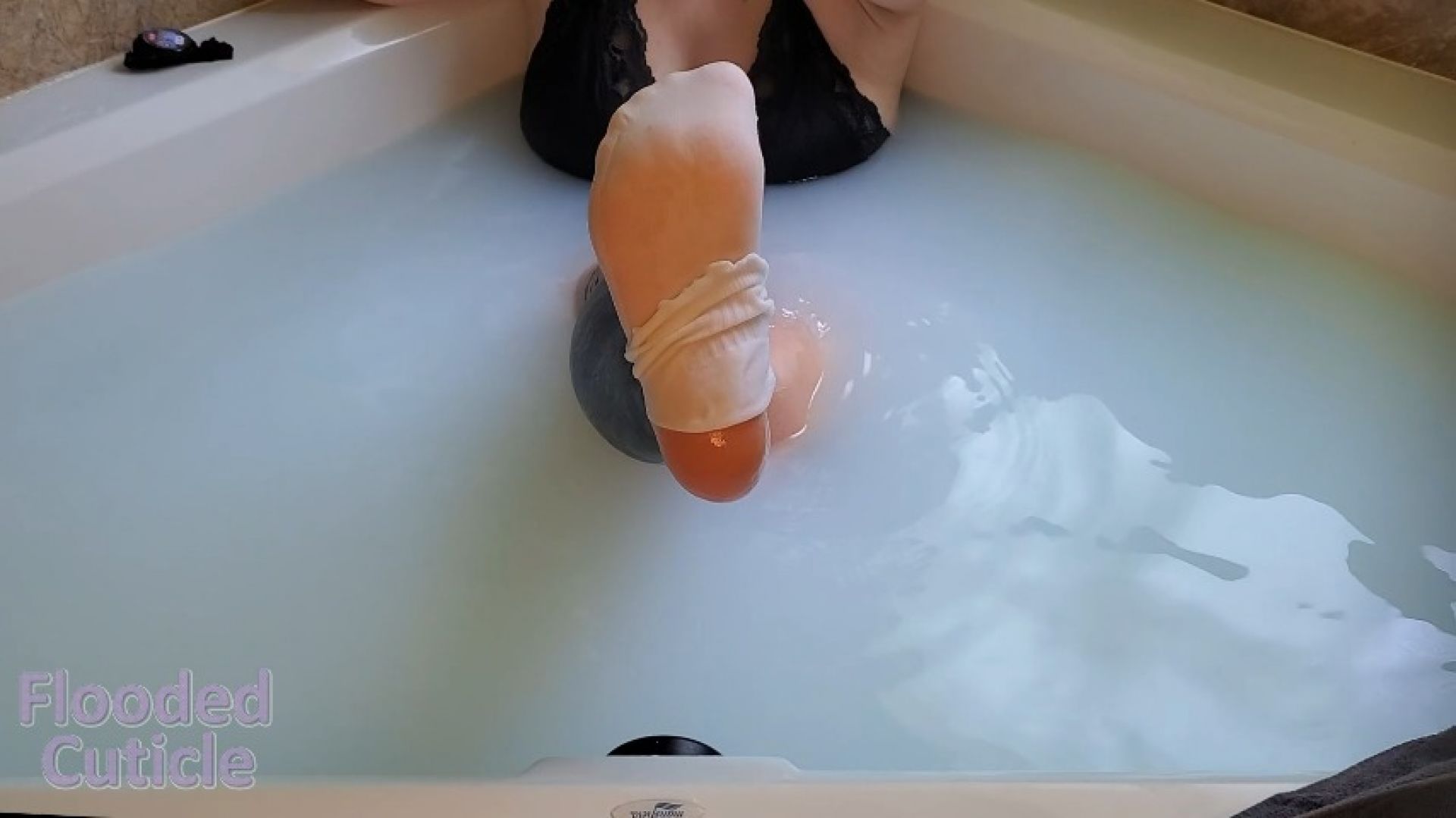 Lasciviouselle Wet Sock And Wet Sock Removal Manyvids