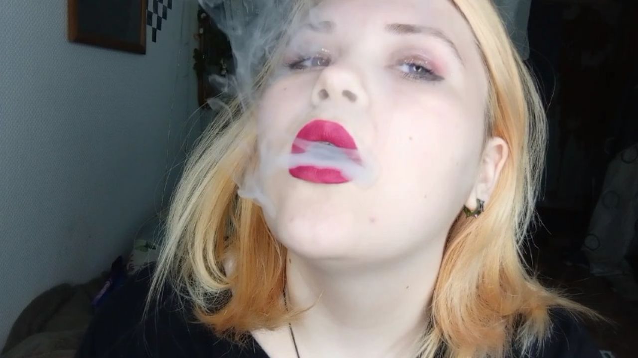Whowannalana Smoke Manyvids