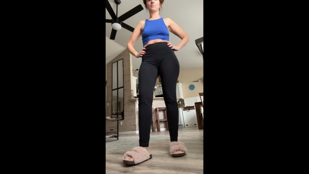 Therealemily34 Unknowing Giantess Manyvids