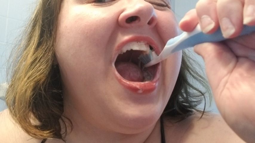 Faery Magdalene Extreme Close Up Tooth Brushing Manyvids