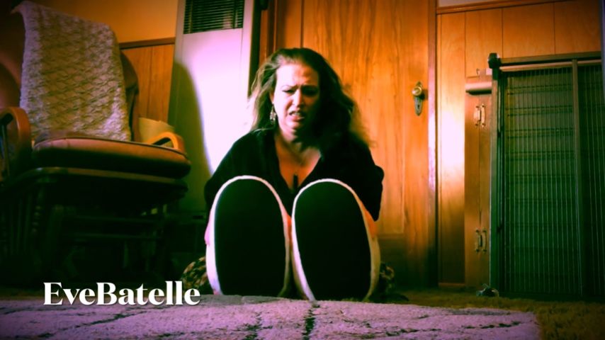 Eve Batelle Rope And Giant Slippers Count To 200 Manyvids